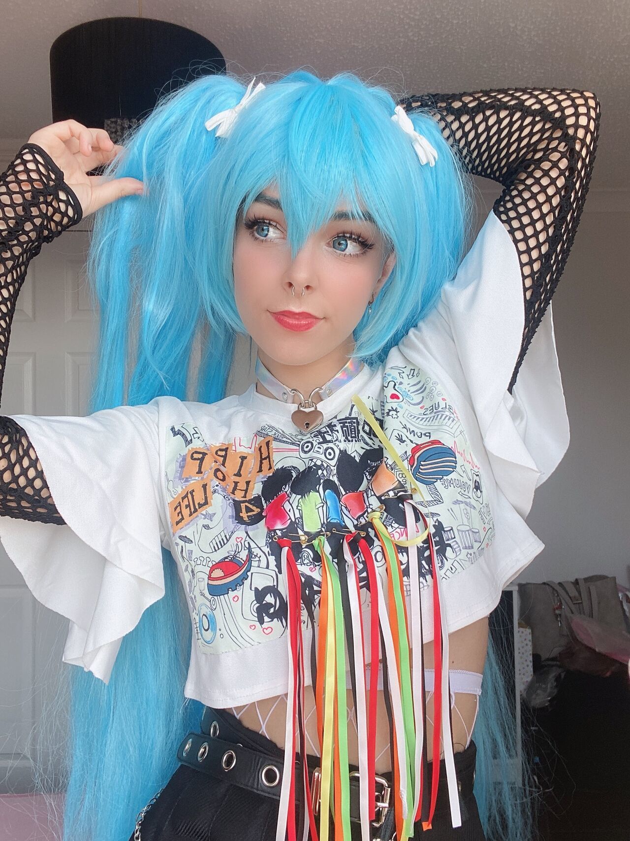 ᑕ ᑐ Kitsukanna E Girl Miku 2024