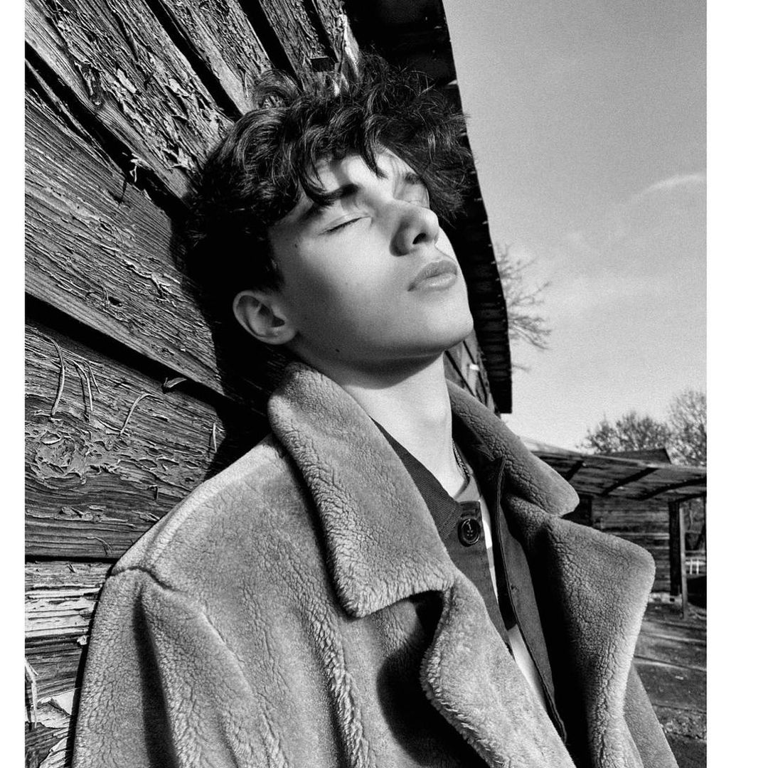 18 Year Old Flynn Allen British Actor Lpsg