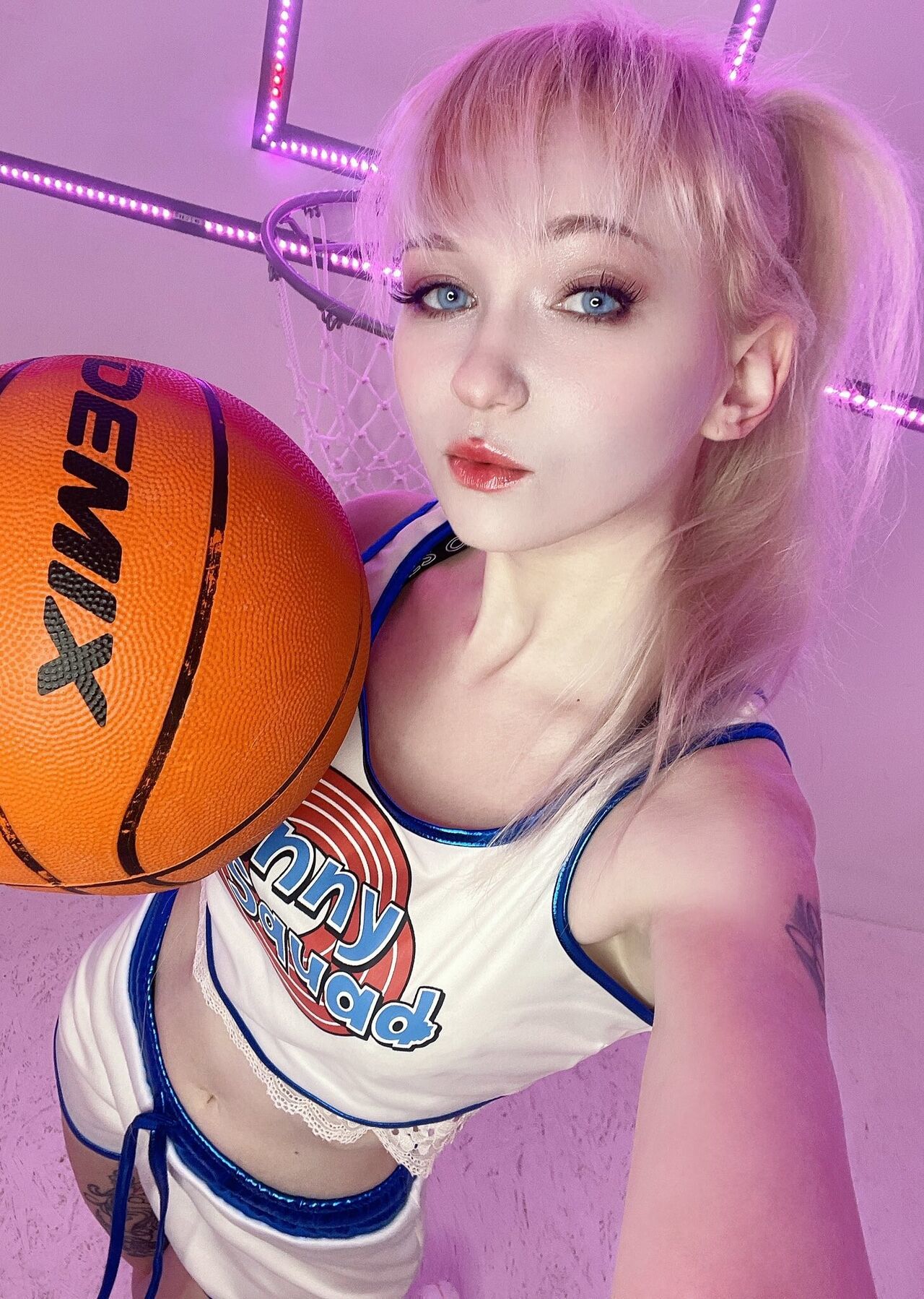 Erodaicon Lola Bunny 2024 ︎